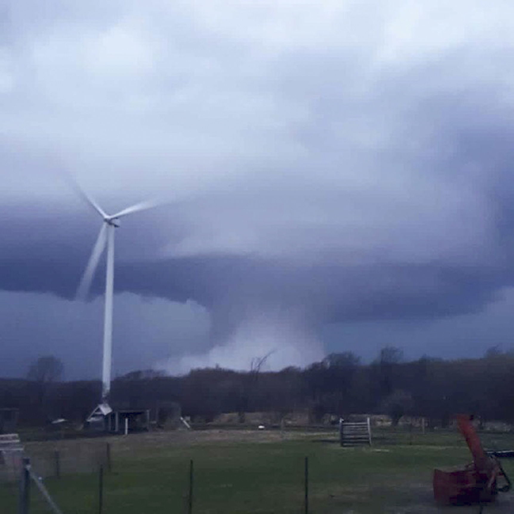 Arkwright resident captures images from Sunday’s storm | News, Sports ...